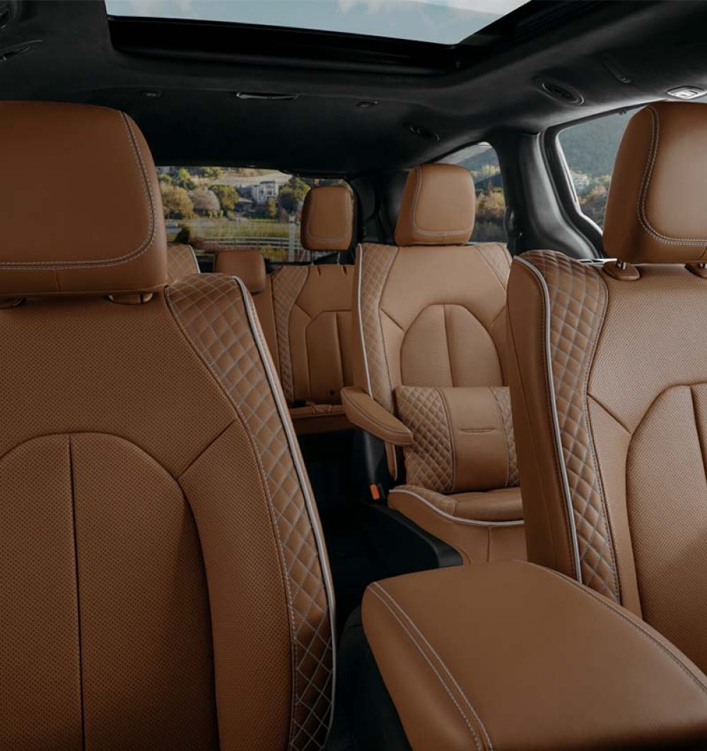 Fotos de Chrysler Pacifica 2025 - Interior y exterior